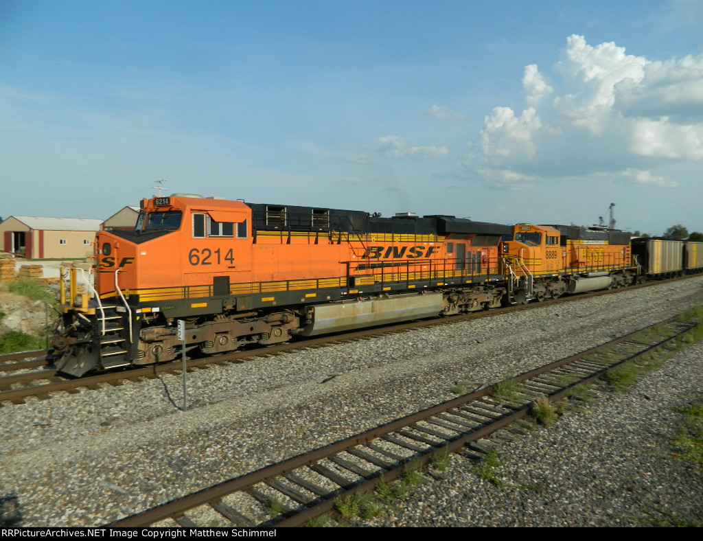 BNSF 6214 - DPU